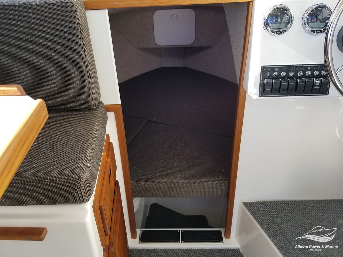 2023 Osprey Pilothouse 24 Talon Black For Sale | Alberni Power & Marine ...